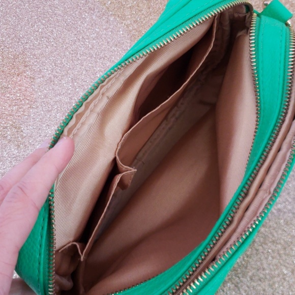 bebe | Bags | Bebe Green Crossbody Purse | Poshmark